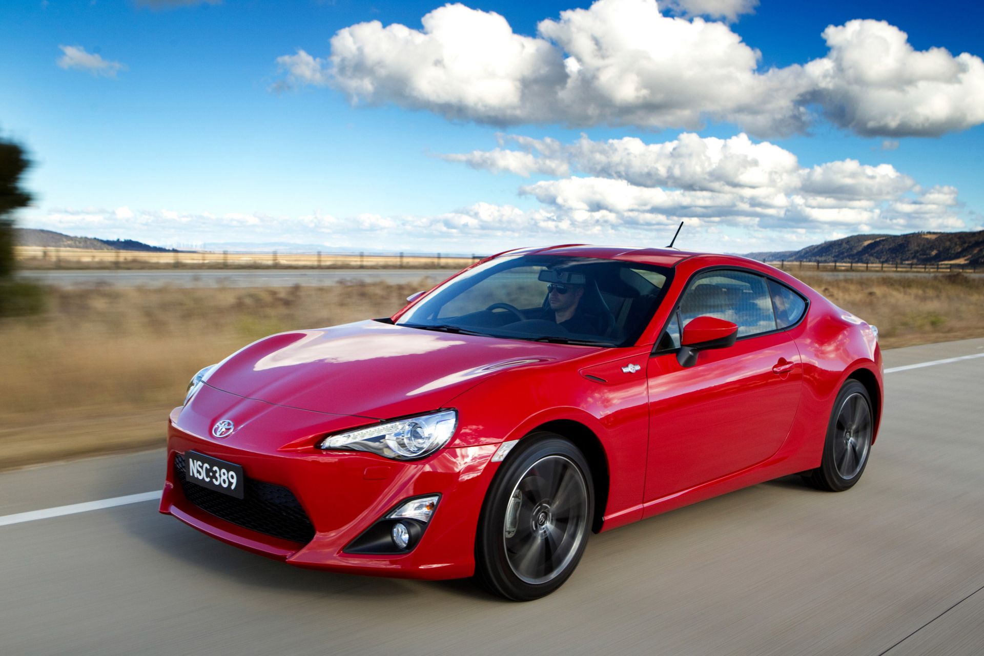 Tại sao Toyota Việt Nam triệu hồi loạt xe thể thao Toyota 86?